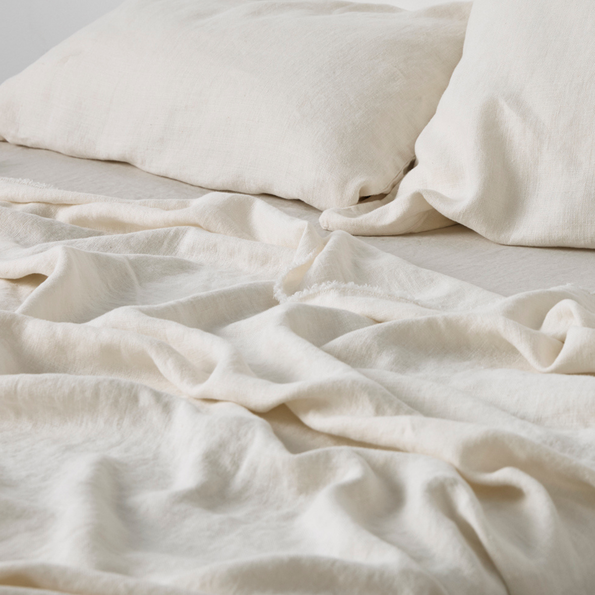 Oversized Heavy Linen Bed Cover in White – IN BED Store