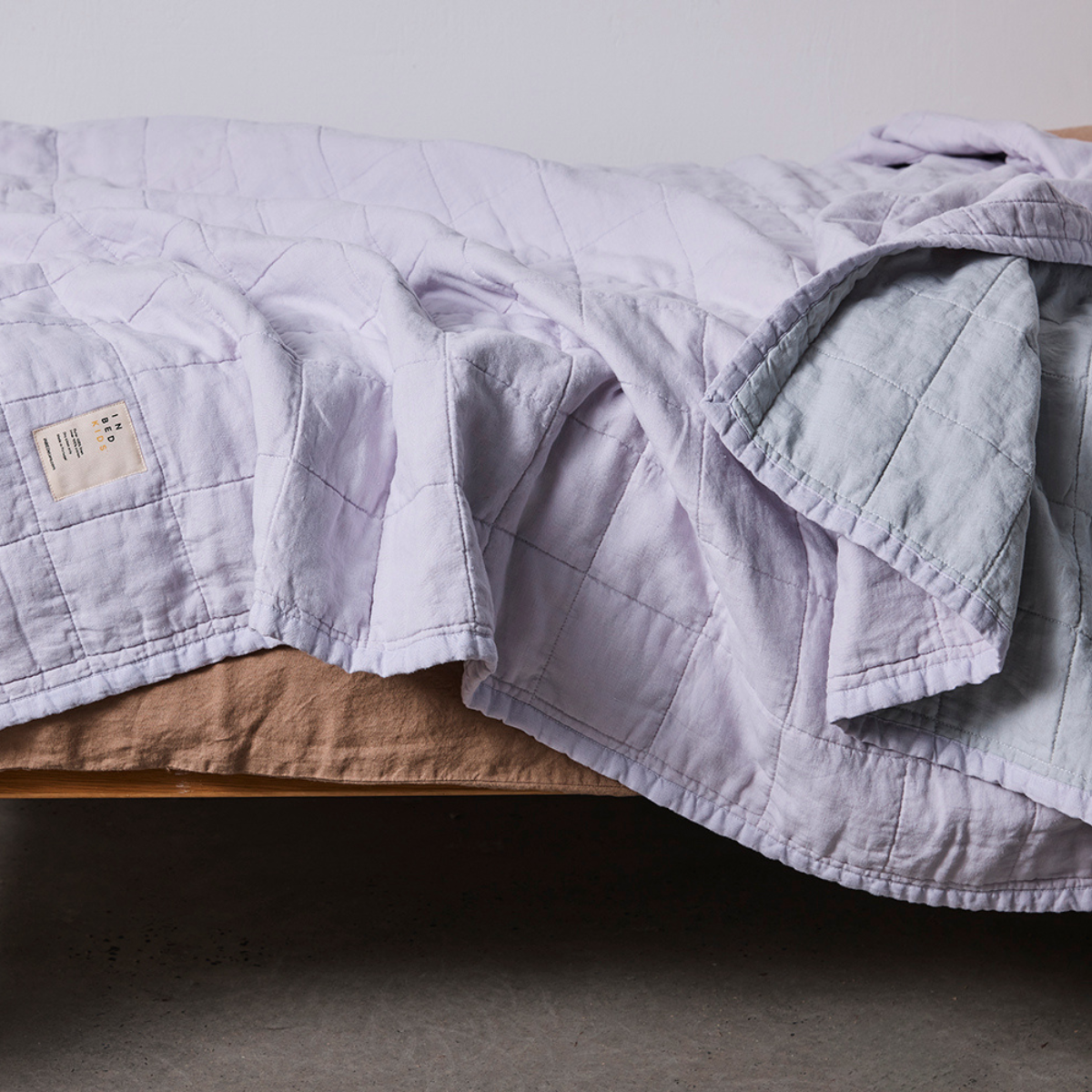 100% Linen Two Tone Quilted Bed Cover in Lilac & Mist – IN BED Store