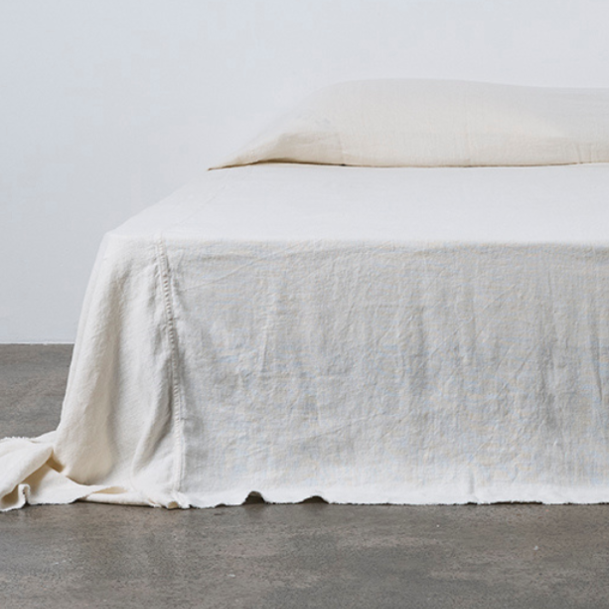 Oversized Heavy Linen Bed Cover in White – IN BED Store