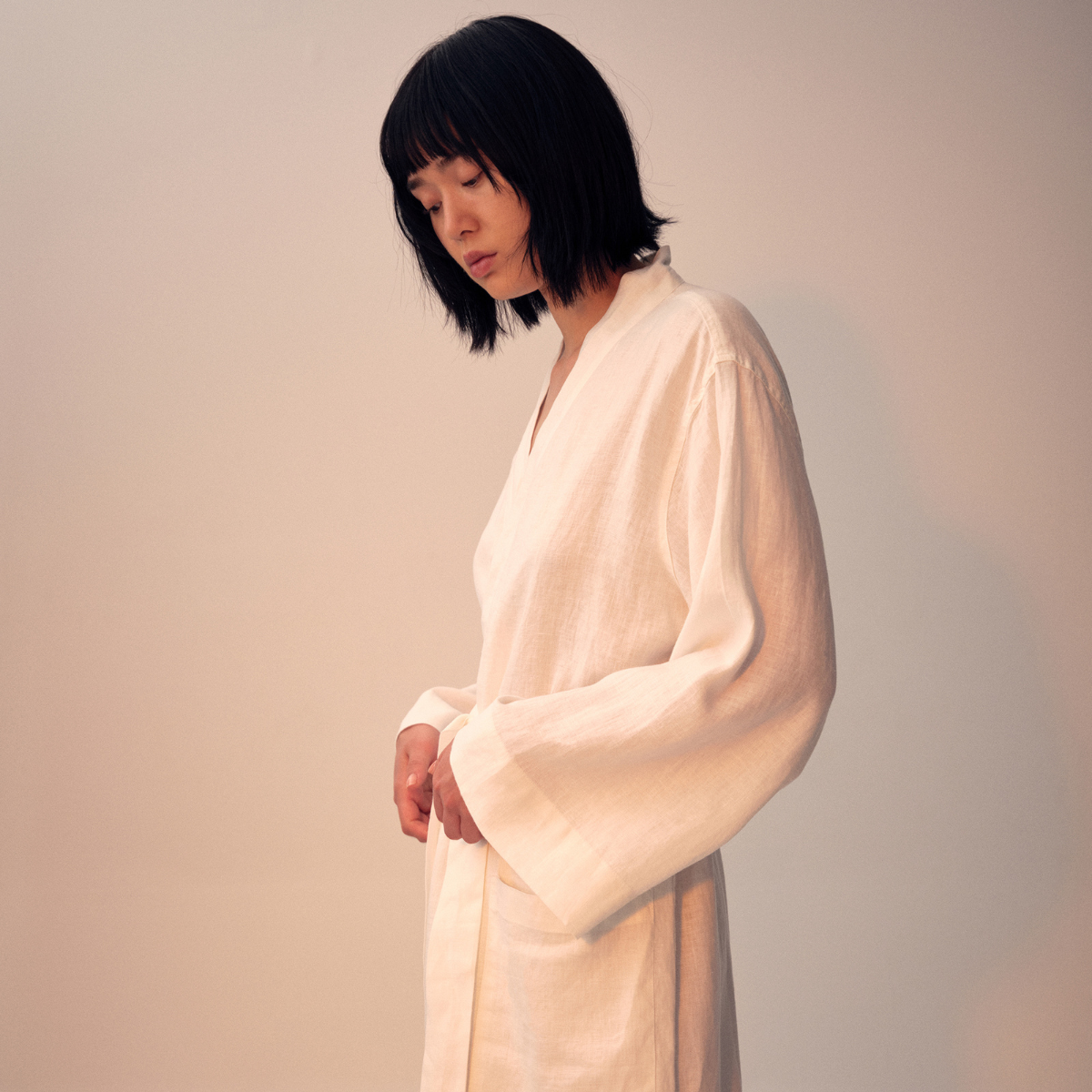 100% Linen Robe in White – IN BED Store