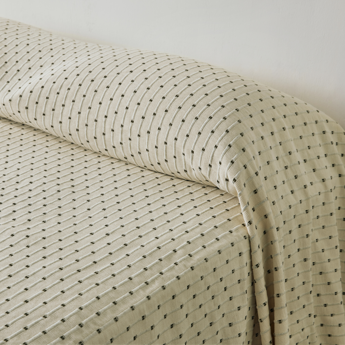 100% Organic Textured Cotton Oversized Bed Cover in Off White with Oli ...