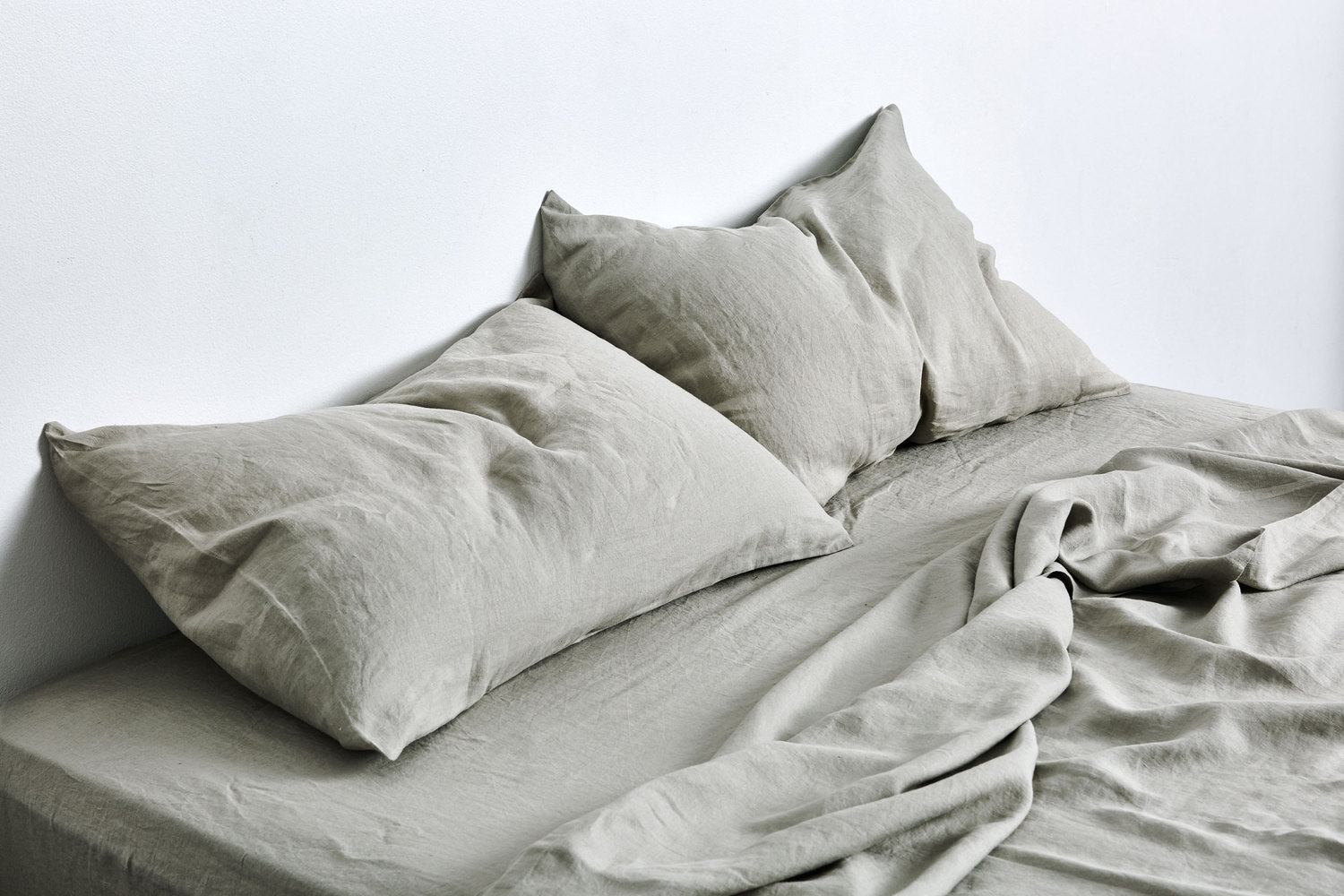 100% Linen Fitted Sheet in Stone – IN BED Store